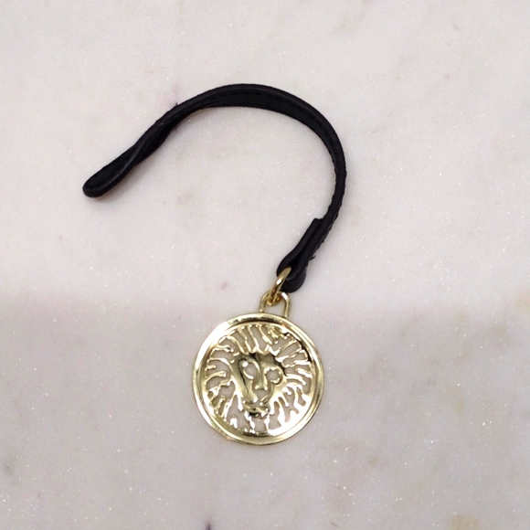 Anne Klein | Bags | Anne Klein Purse Charm Gold Lion Head Black Faux ...